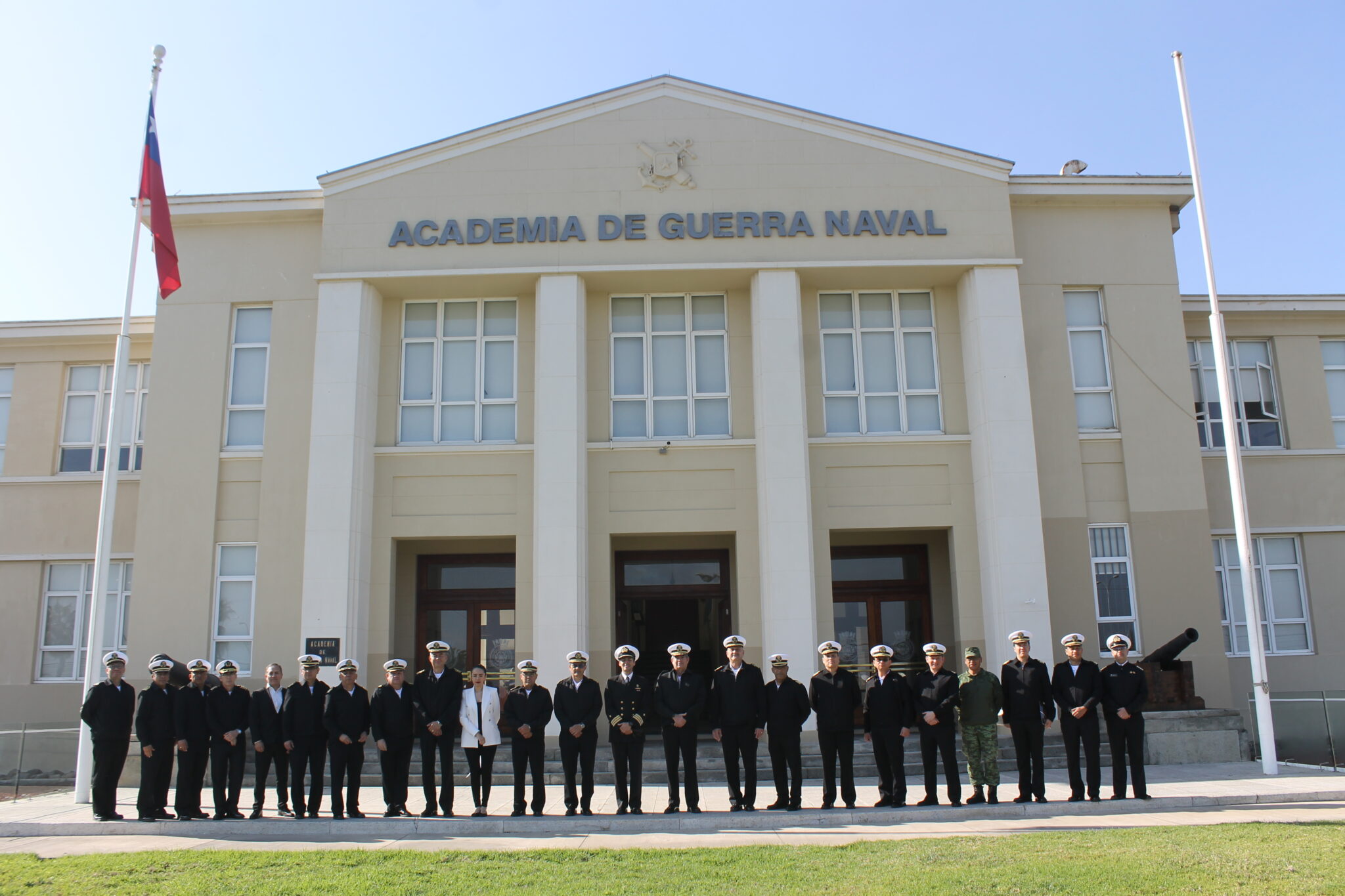 Visita Delegación Del Centro De Estudios Superiores Navales De La ...